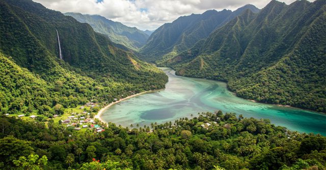 Papua New Guinea: The Country with Most Spoken Languages - Safari Zoom